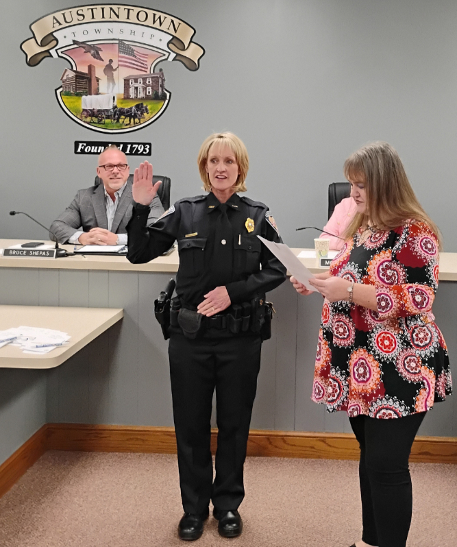 New Austintown police chief takes oath | News, Sports, Jobs - The ...